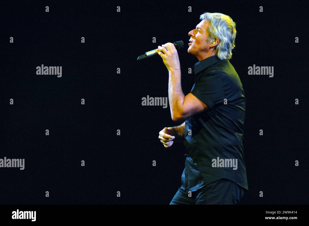 Claudio baglioni photographs 2006 hi-res stock photography and images ...