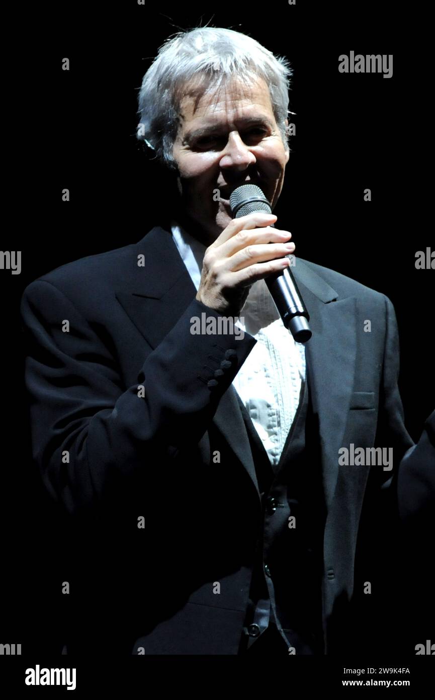 Claudio baglioni immagini 2008 hi-res stock photography and images - Alamy