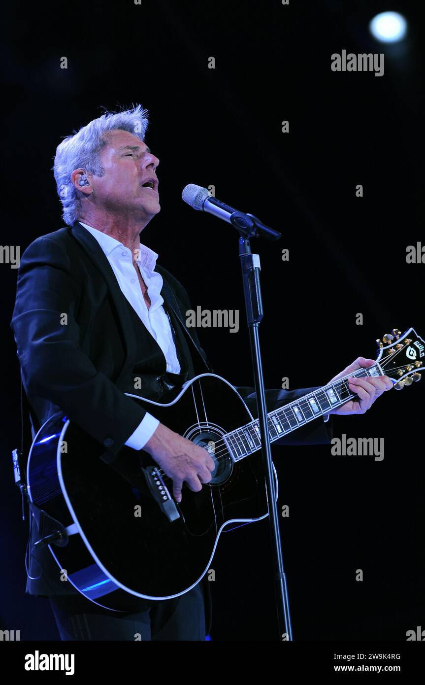 Claudio baglioni 2009 hi-res stock photography and images - Alamy