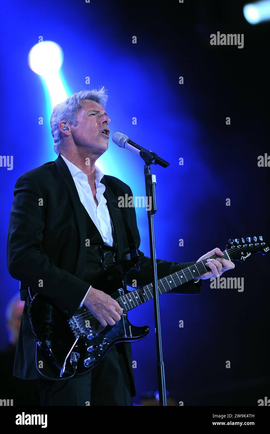 Verona Italy 2009-06-07 : Claudio Baglioni, Italian singer, during the ...