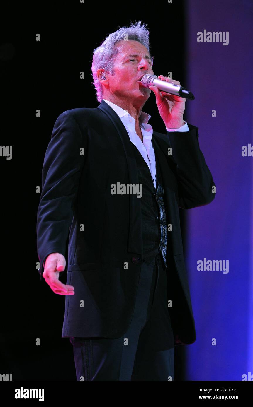 Verona Italy 2009-06-07 : Claudio Baglioni, Italian singer, during the ...