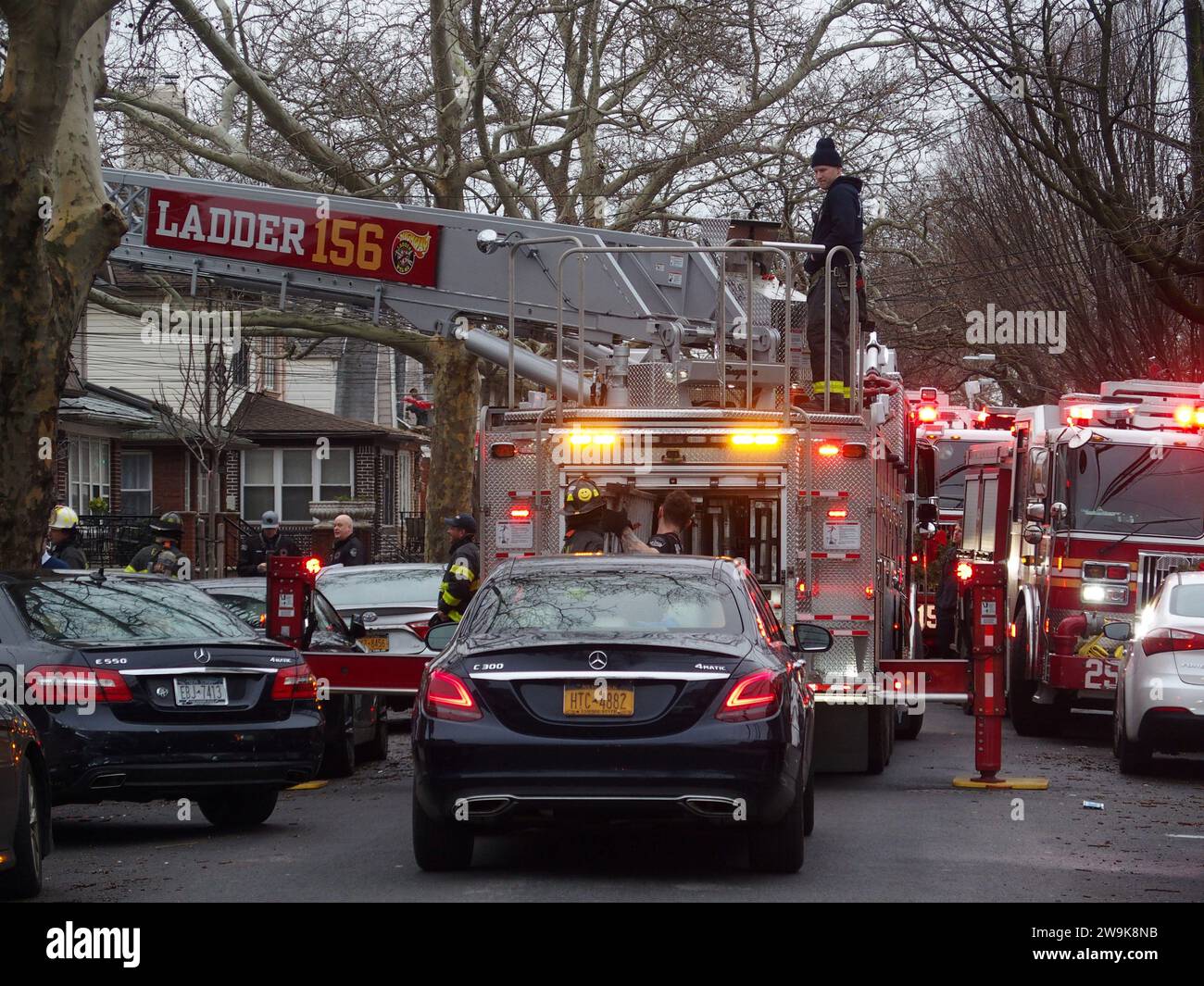 New York, New York, USA. 28th Dec, 2023. Brooklyn, New York . All Hands fire broke out in a ...