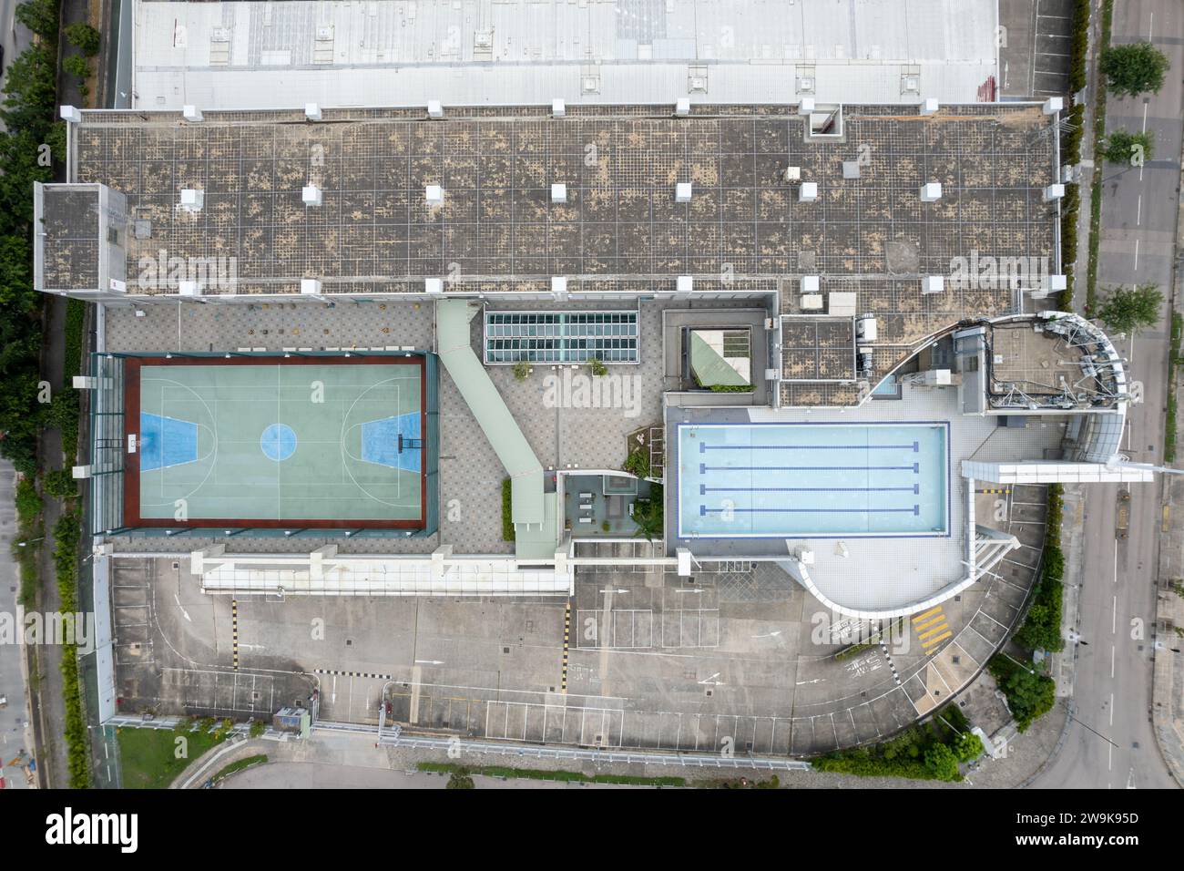 Apple daily office hi-res stock photography and images - Alamy