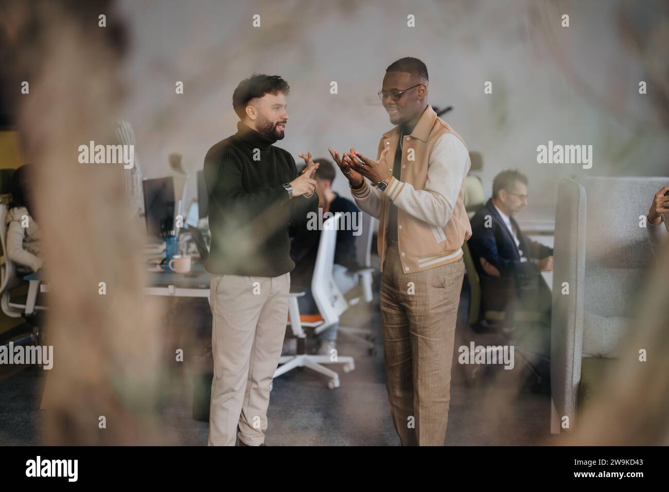 Successful collaboration in a creative and diverse office environment ...