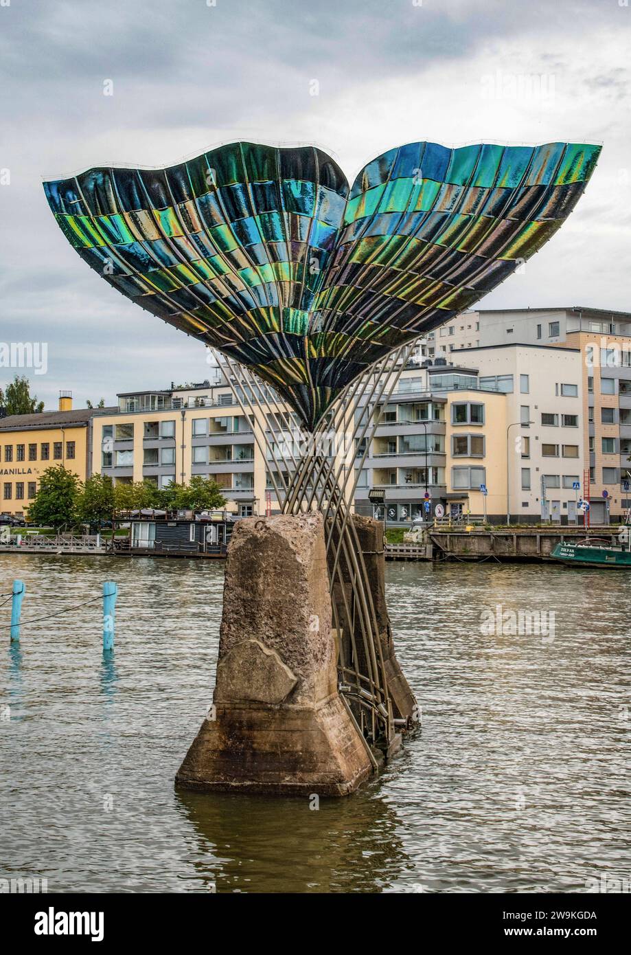Fischskulptur, Schwanzflosse in Turku, Finnland. . Foto:Winfried ...