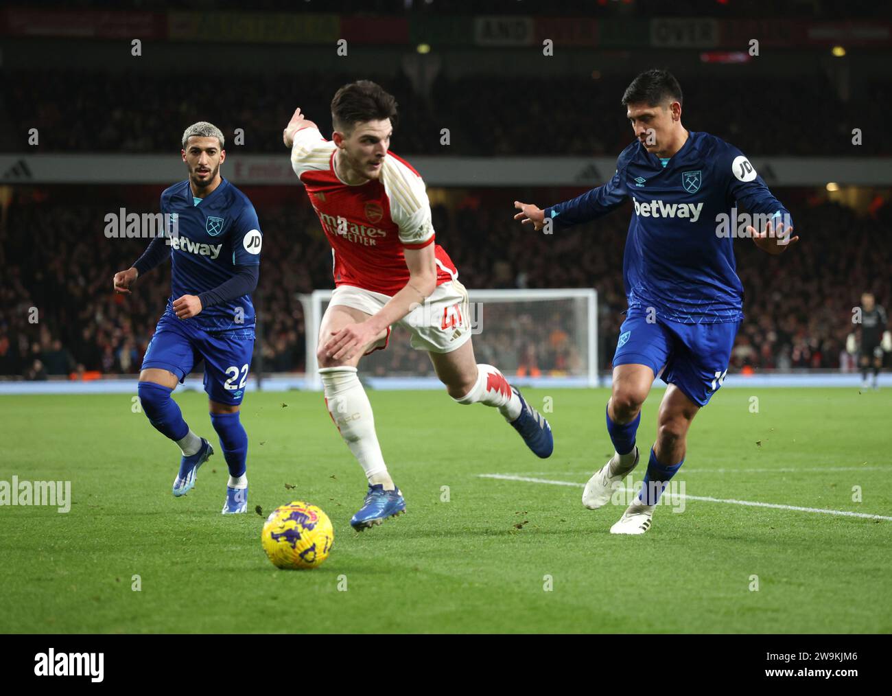 London, UK. 28th Dec, 2023. Said Benrahma (WHU) Declan Rice (A) Edson ...