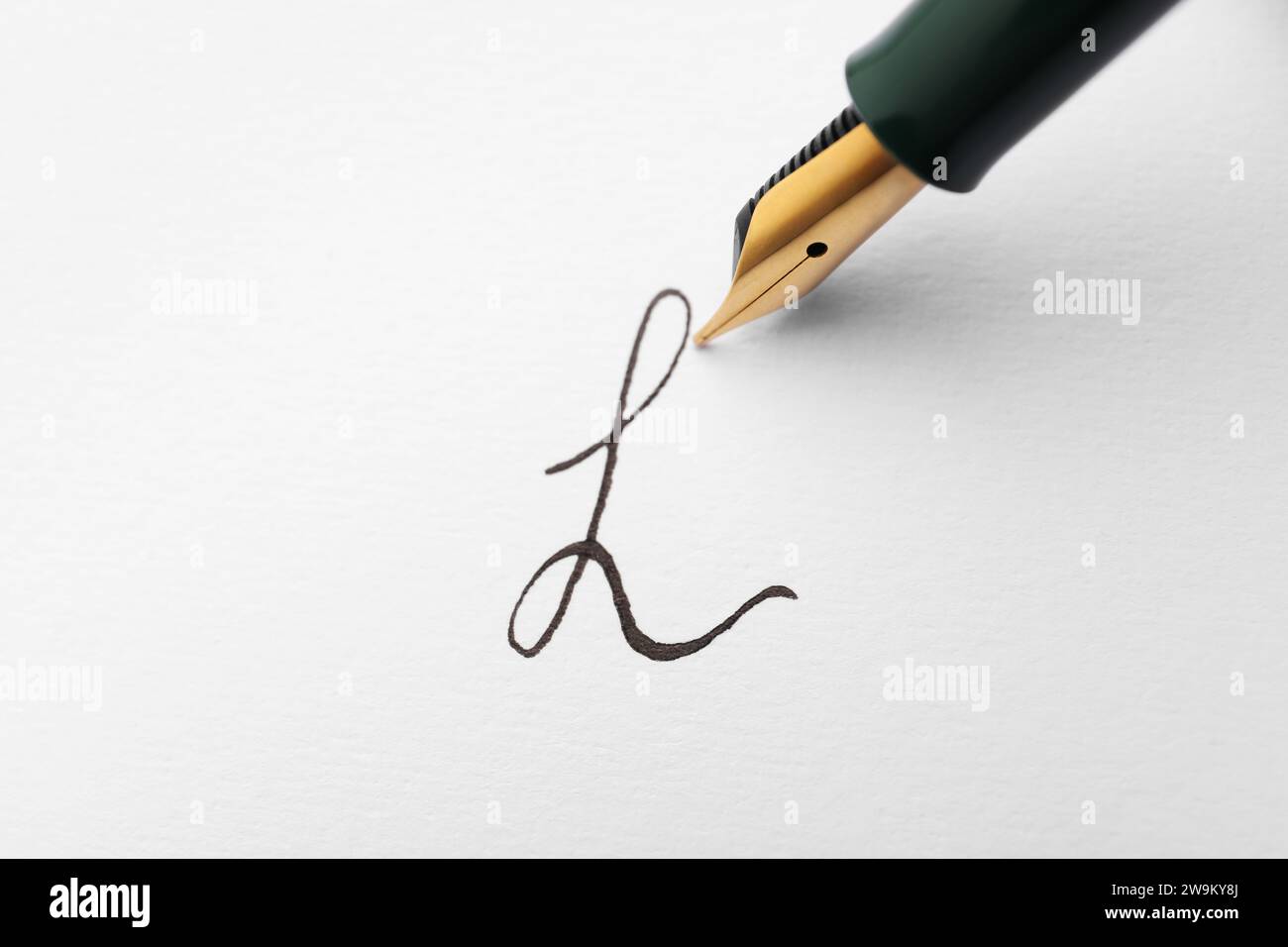 L signing paper hi-res stock photography and images - Alamy