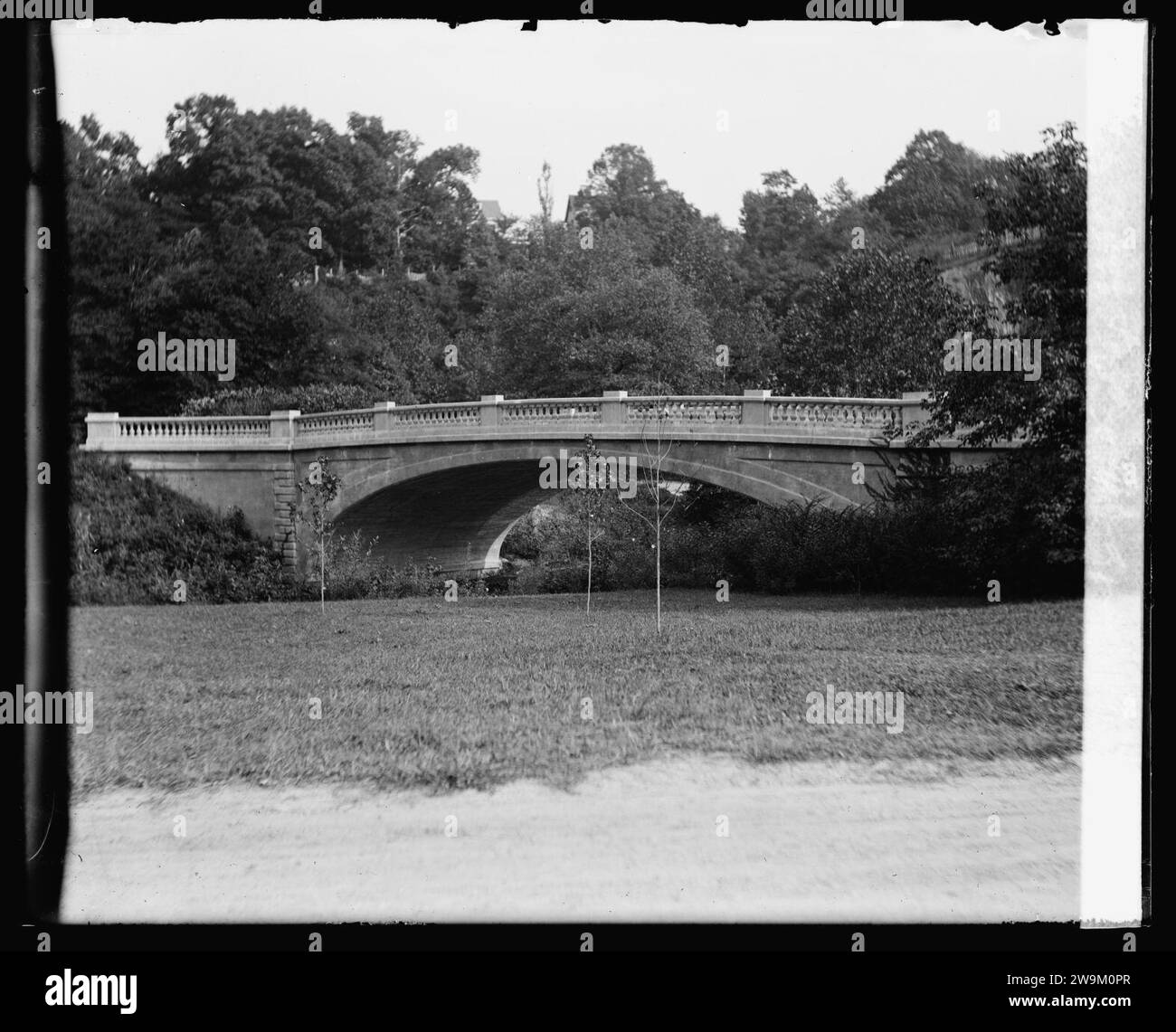 Zoo Park Bridge Stock Photo - Alamy