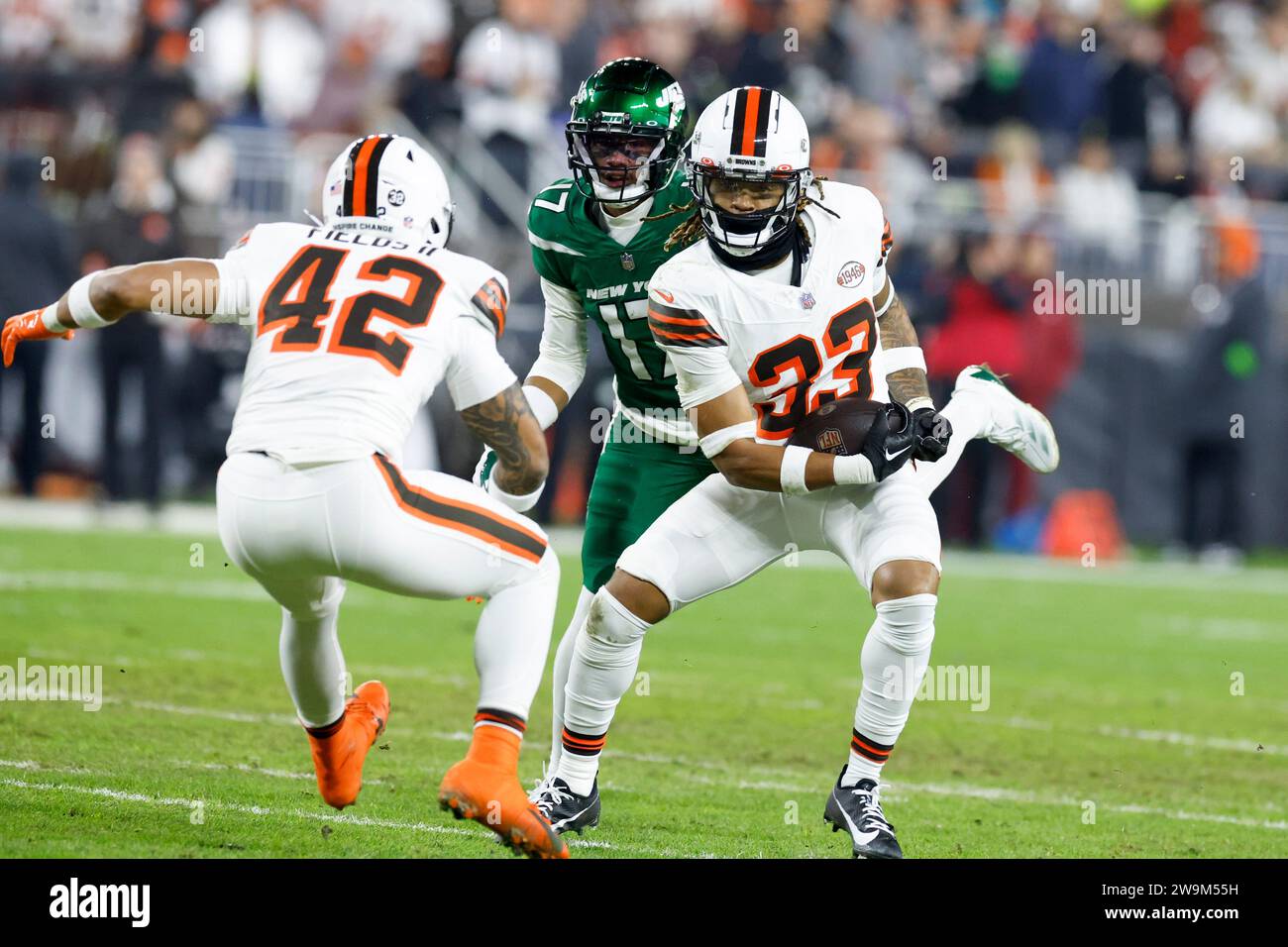 Cleveland Browns safety Ronnie Hickman intercept a pass for a touchdown ...