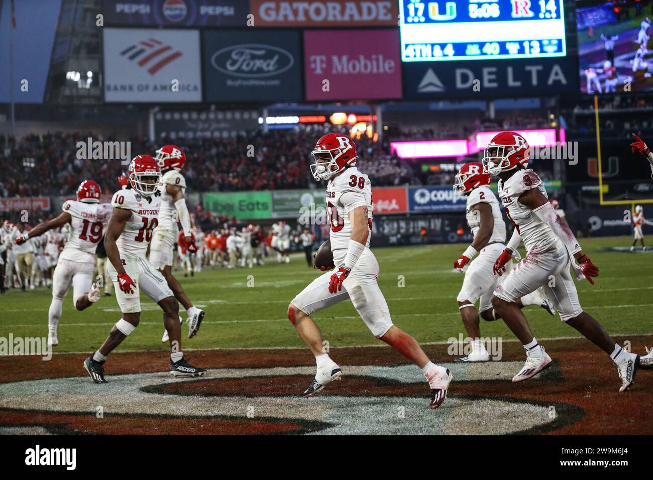 Bronx, NY, USA. 28th Dec, 2023. Rutgers Defensive Back Timmy Ward (38 ...