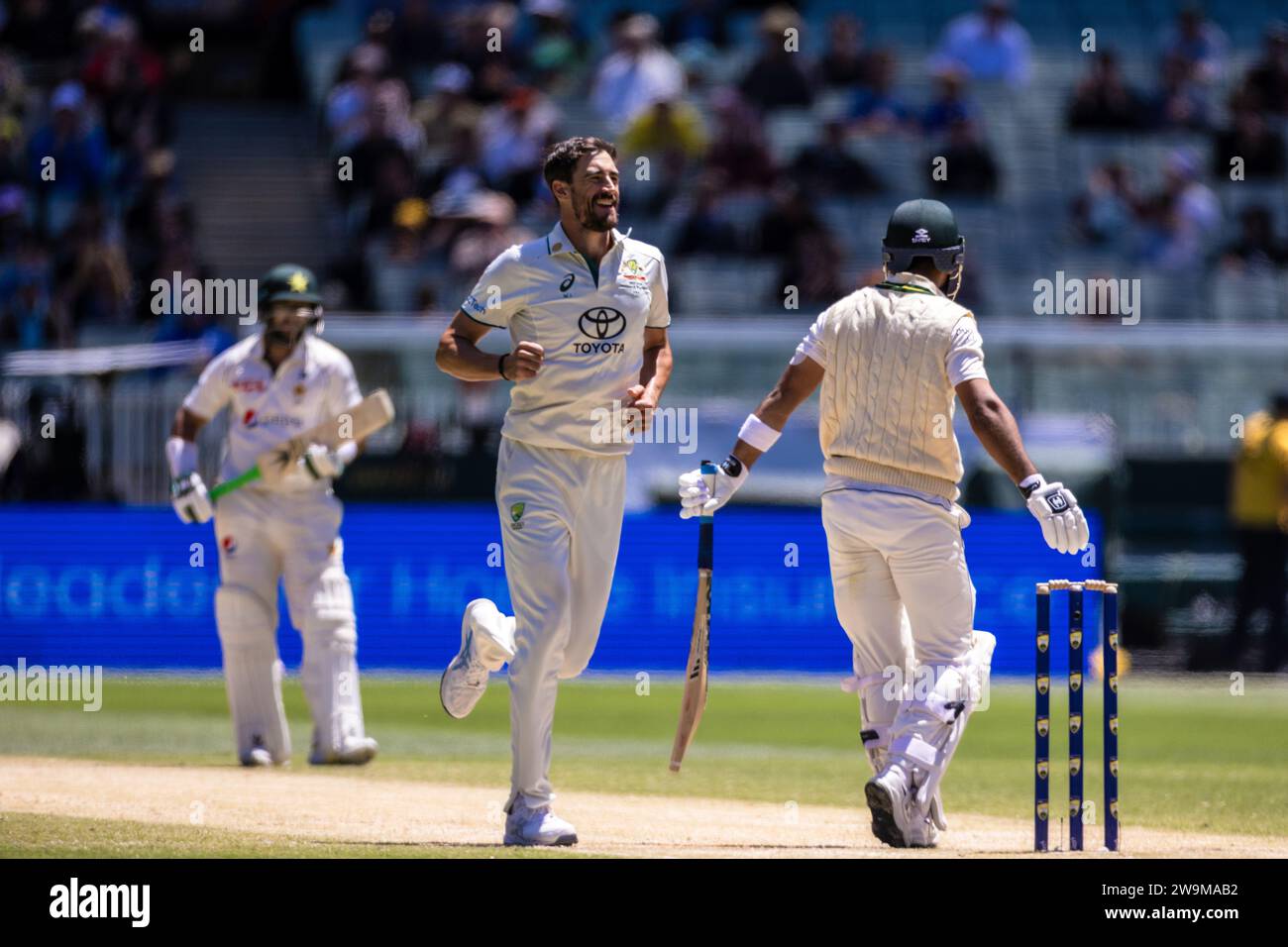 Melbourne, Australia, 29 December, 2023. Mitch Starc of Australia ...