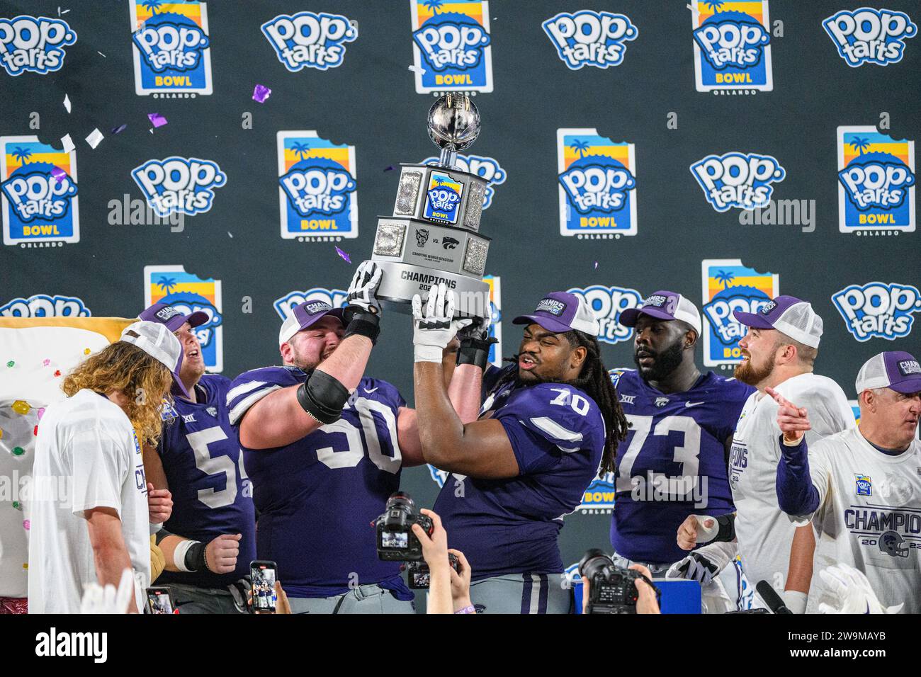 December 28, 2023: Kansas State offensive lineman Cooper Beebe (50) and ...