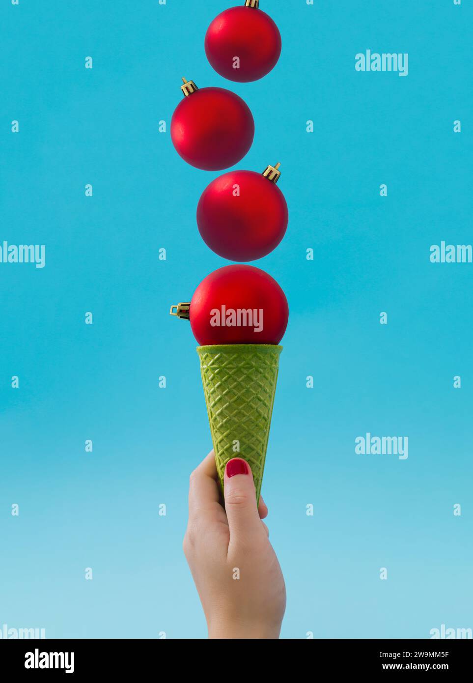 Falling ice cream hi-res stock photography and images - Alamy