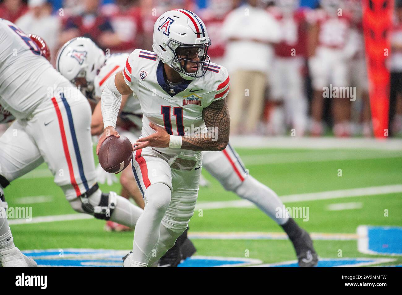 December 28, 2023: University of Arizona quarterback Noah Fifita (11 ...