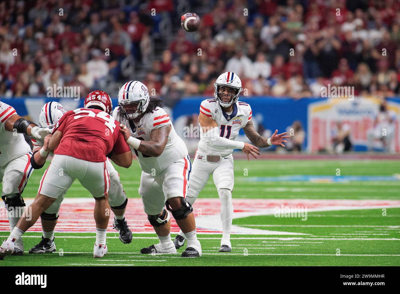 December 28, 2023: University of Arizona quarterback Noah Fifita (11 ...