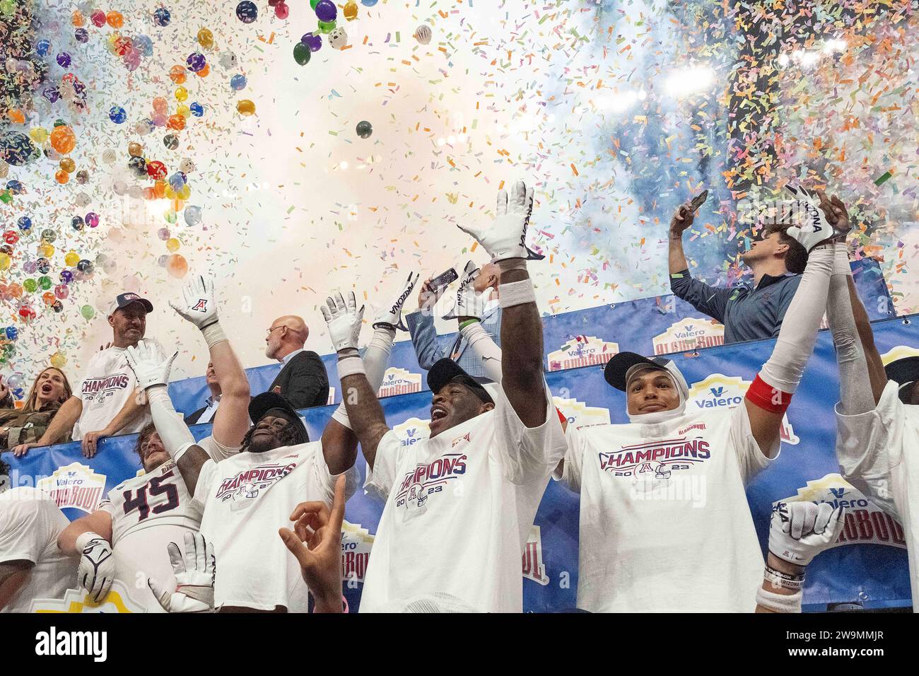 December 28, 2023: Arizona Wildcats celebrate their win over the ...