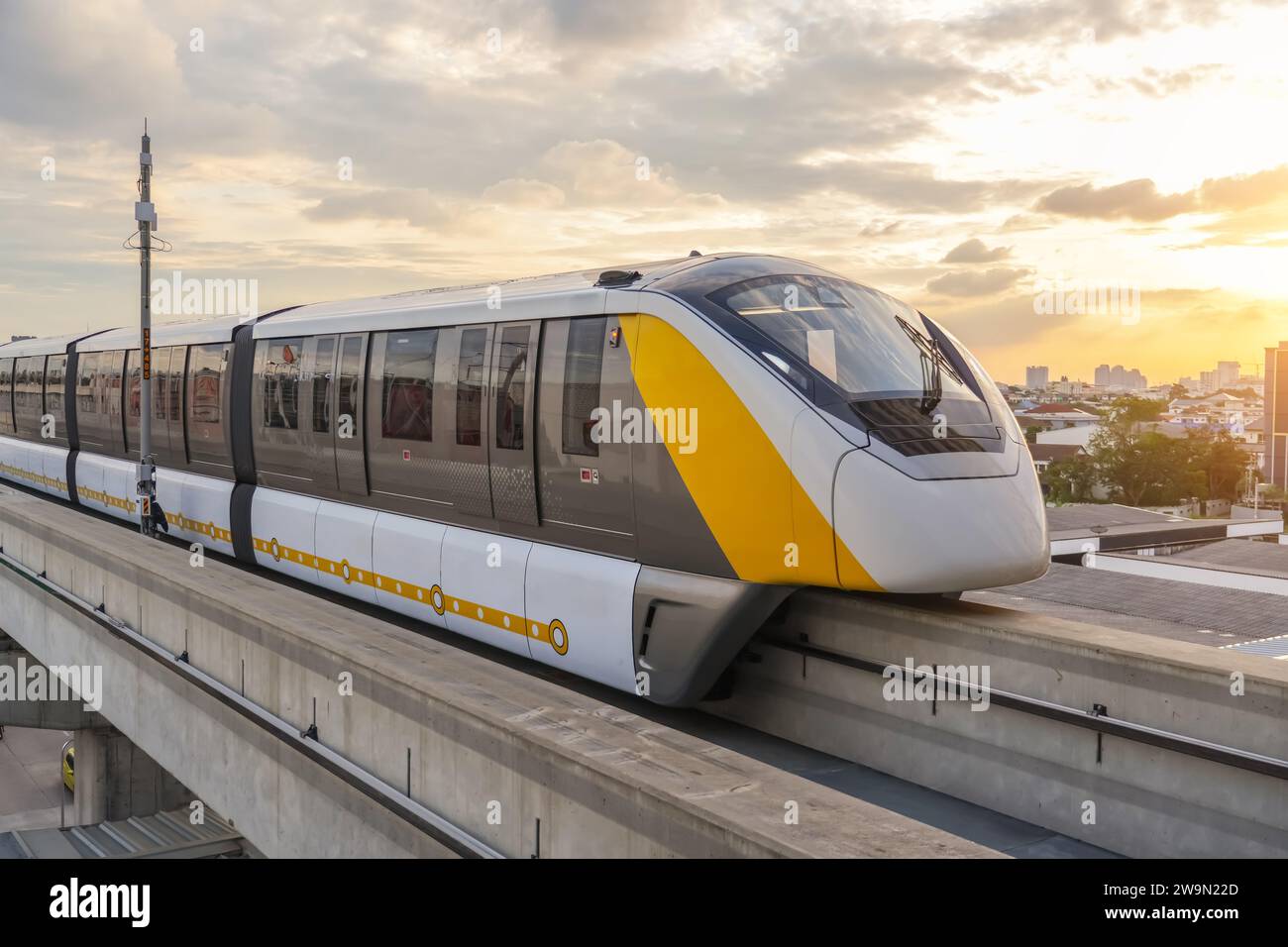 Monorail fast train on railway hi-res stock photography and images - Alamy