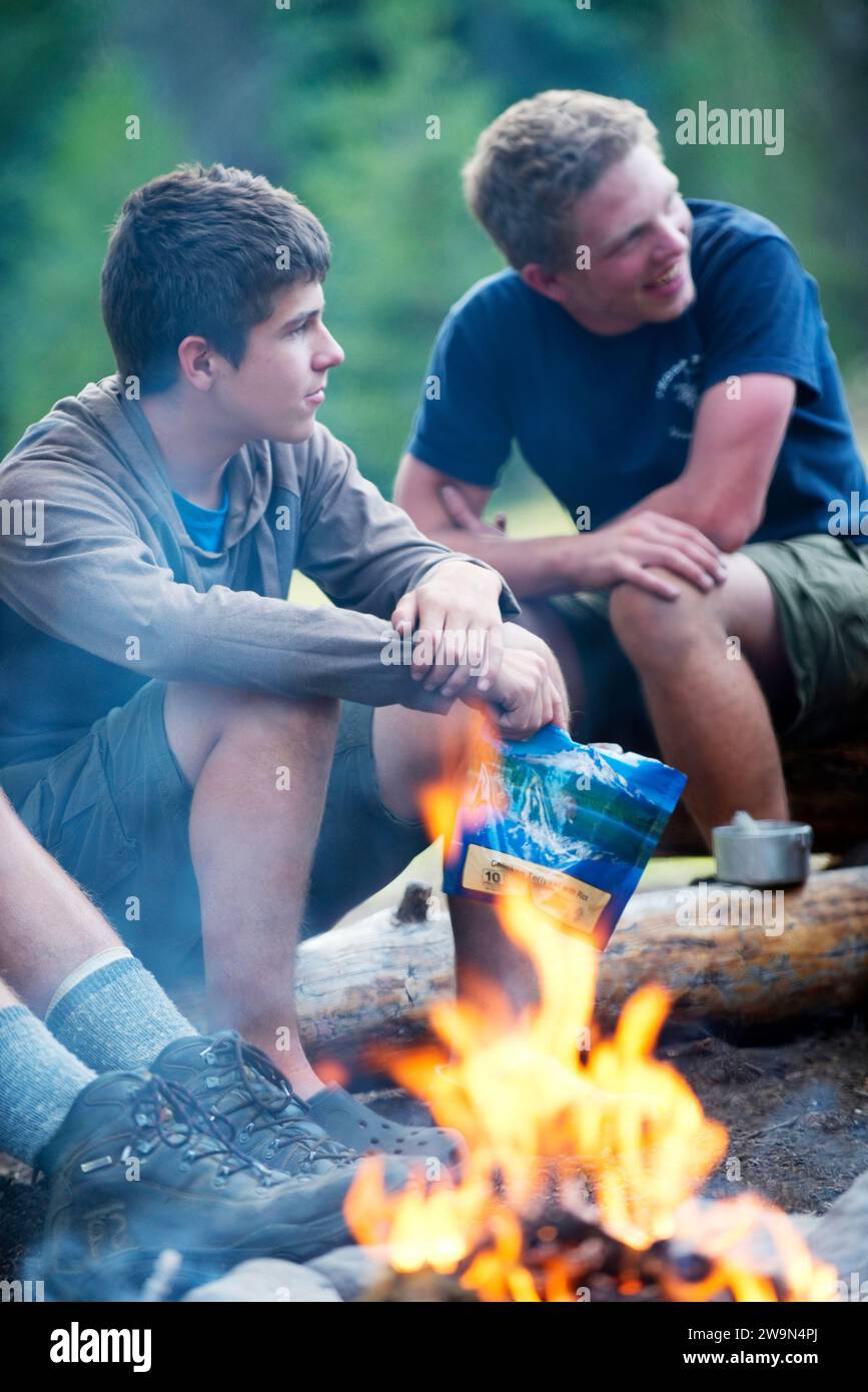 Boy scouts of america campfire hi-res stock photography and images - Alamy