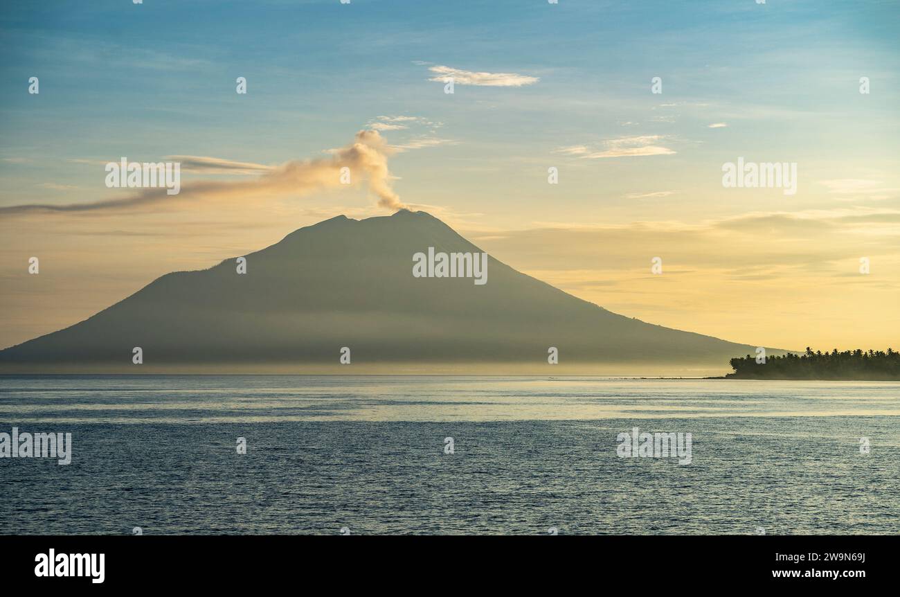 Indonesia discovery hi-res stock photography and images - Alamy