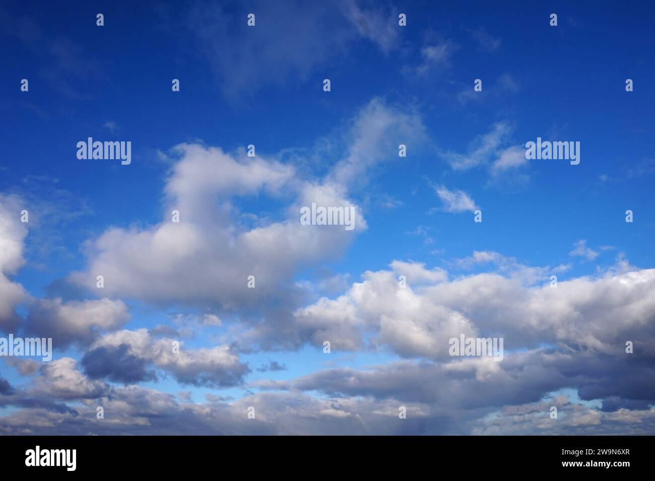 Sky with clouds - horizontal photograph Stock Photo - Alamy