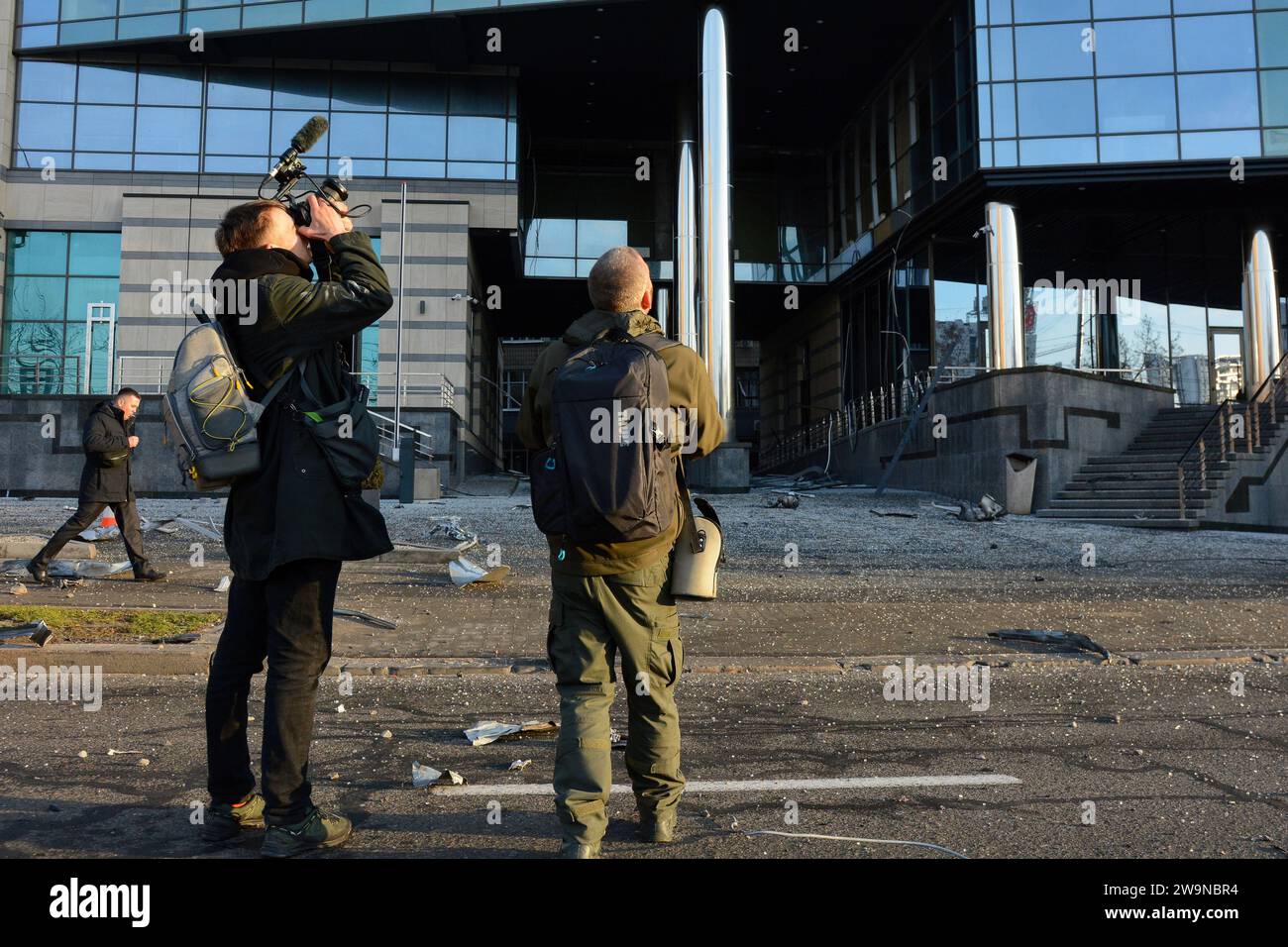 Kyiv, Ukraine. 29th Dec, 2023. Journalists photograph the damaged ...