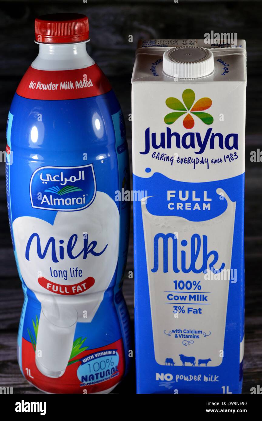 Almarai logo hi-res stock photography and images - Alamy