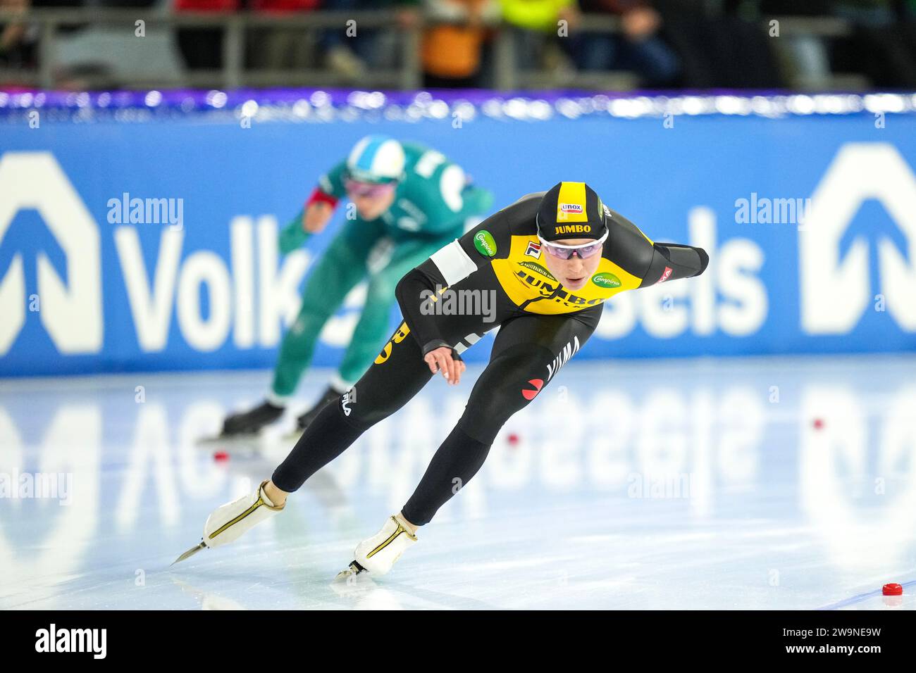 Heerenveen, Netherlands. 28th Dec, 2023. Merel Conijn competing on the ...
