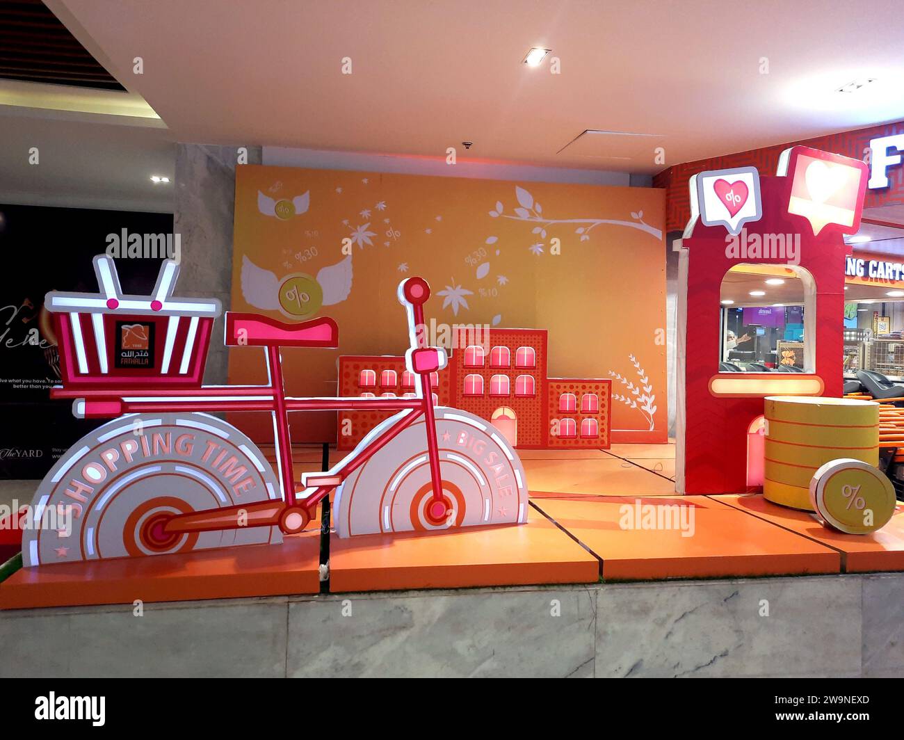 Cairo, Egypt, November 11 2023: Fathalla market big sale, shopping time ...