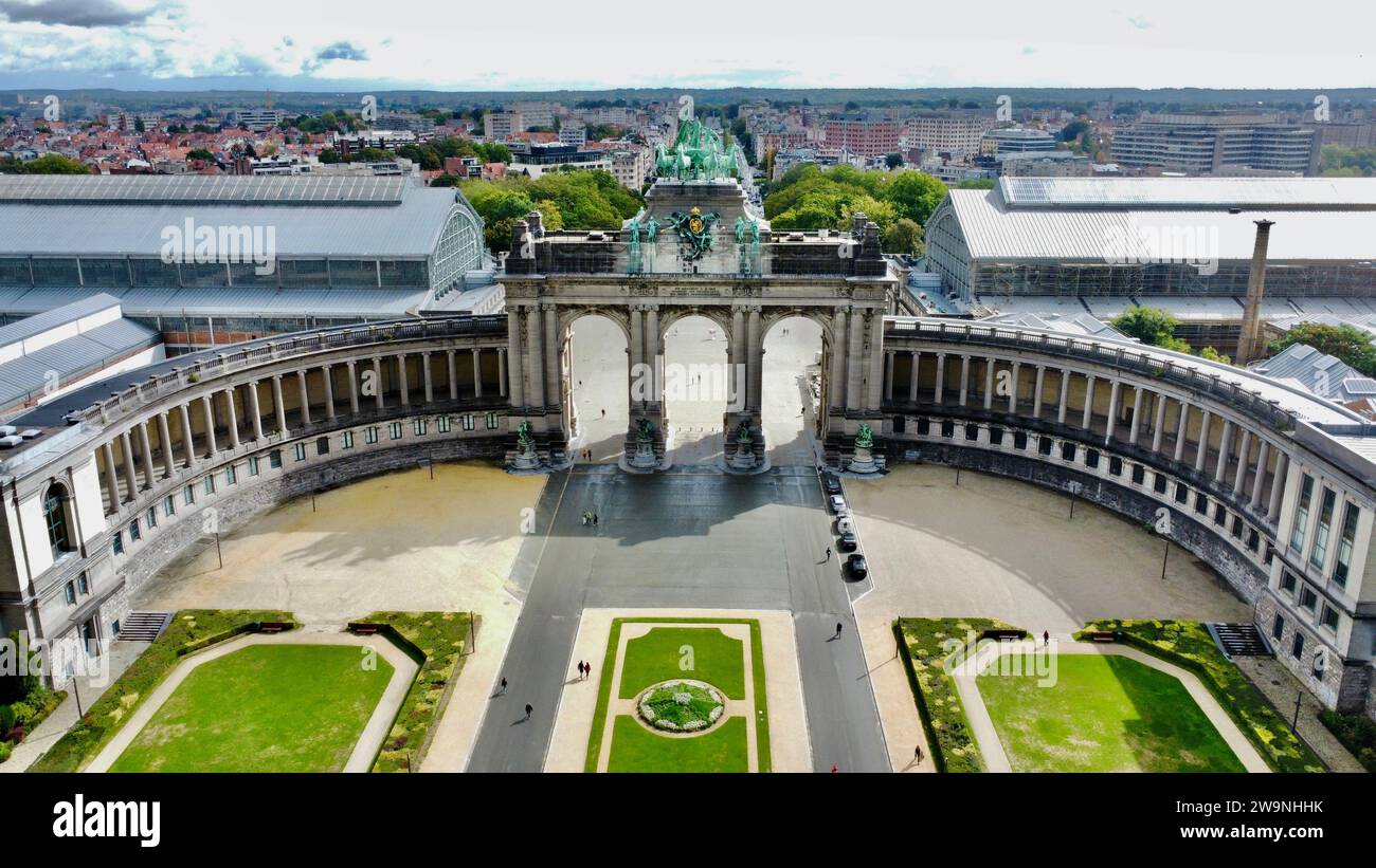 drone photo arch of triumph Cinquantenaire Park, Triomfboog van het ...