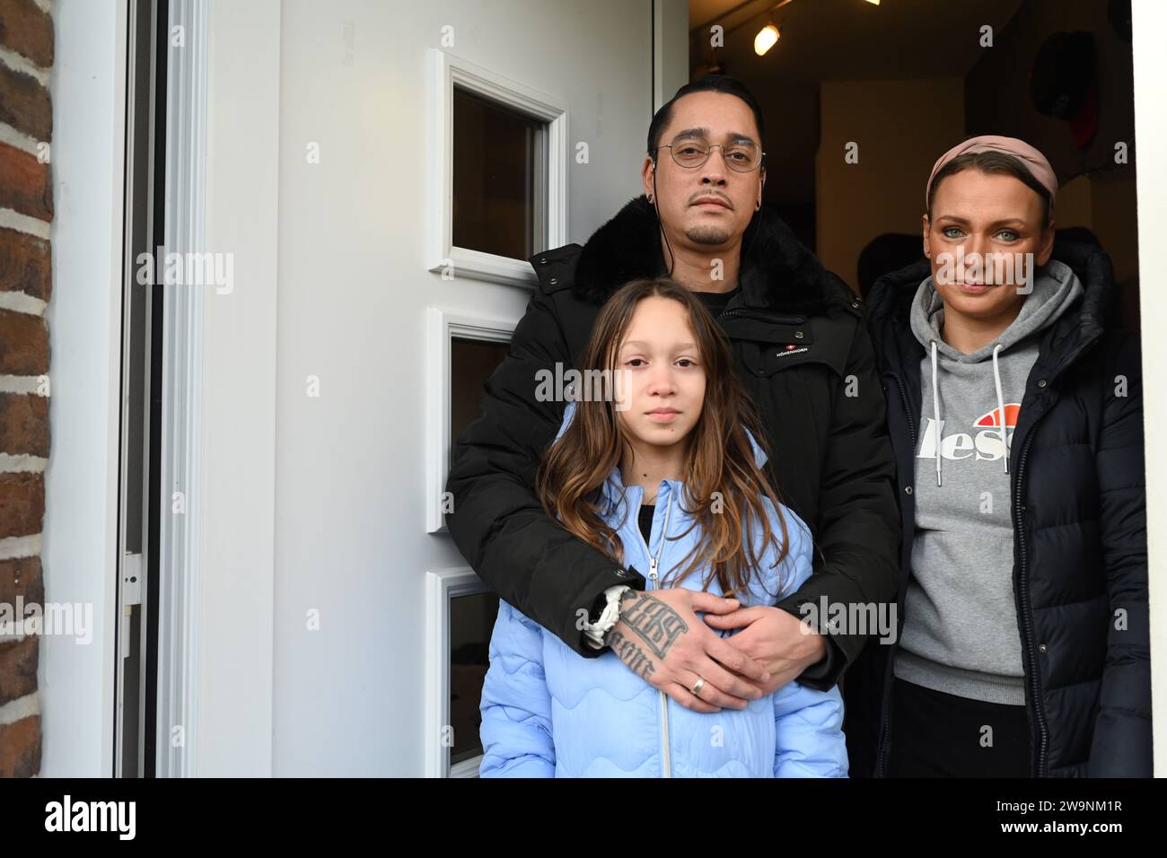 Meppen, Germany. 29th Dec, 2023. The Kuipers family, Matea (l-r ...