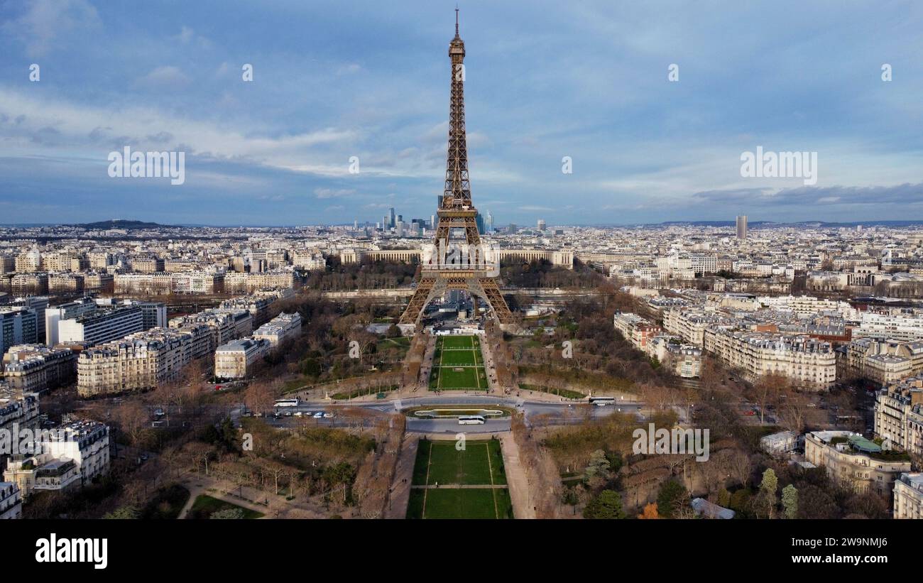 Drone photo tour eiffel paris france hi-res stock photography and ...