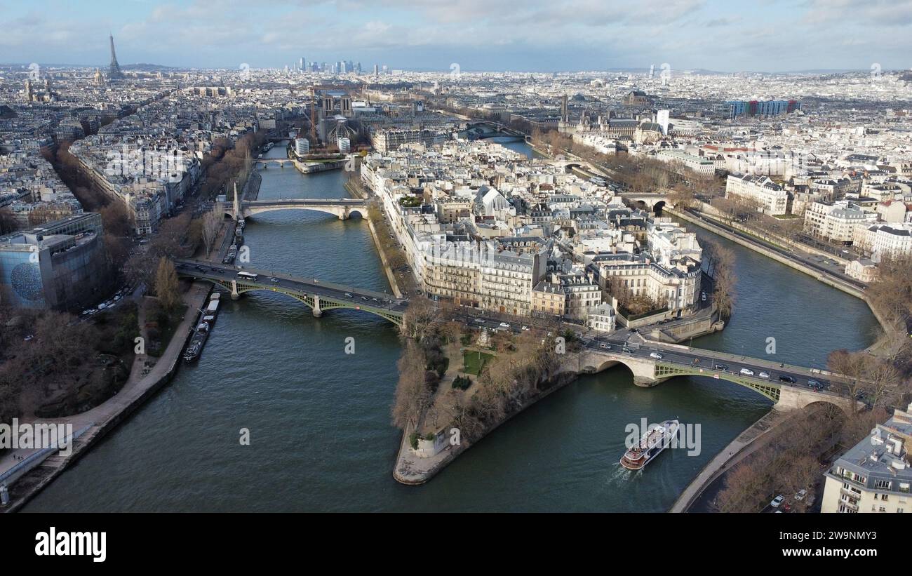 Paris ile saint louis aerial hi-res stock photography and images - Alamy