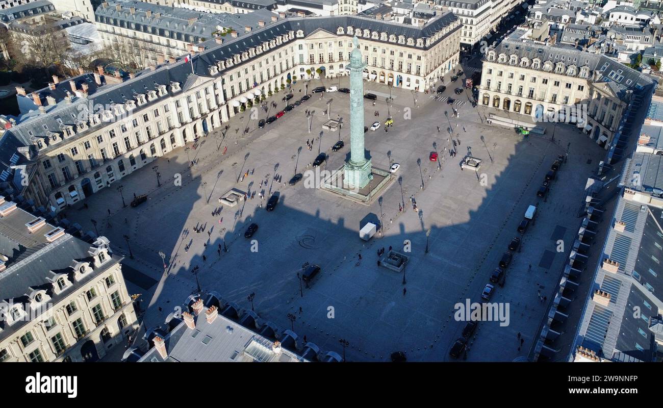Vendome square paris france hi-res stock photography and images - Alamy