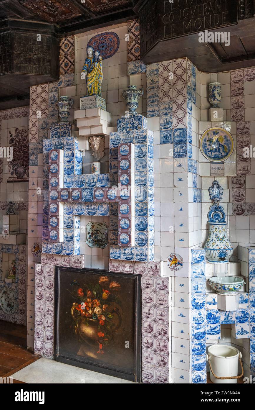 Dining Room fireplace of Hauteville House, home of Victor Hugo, in St ...