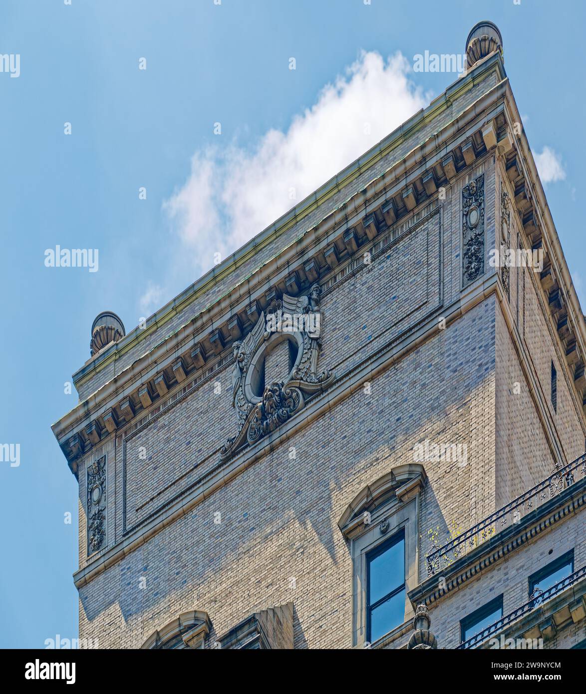 Terra cotta accents the brick façade of 480 Park Avenue, an Emery Roth ...