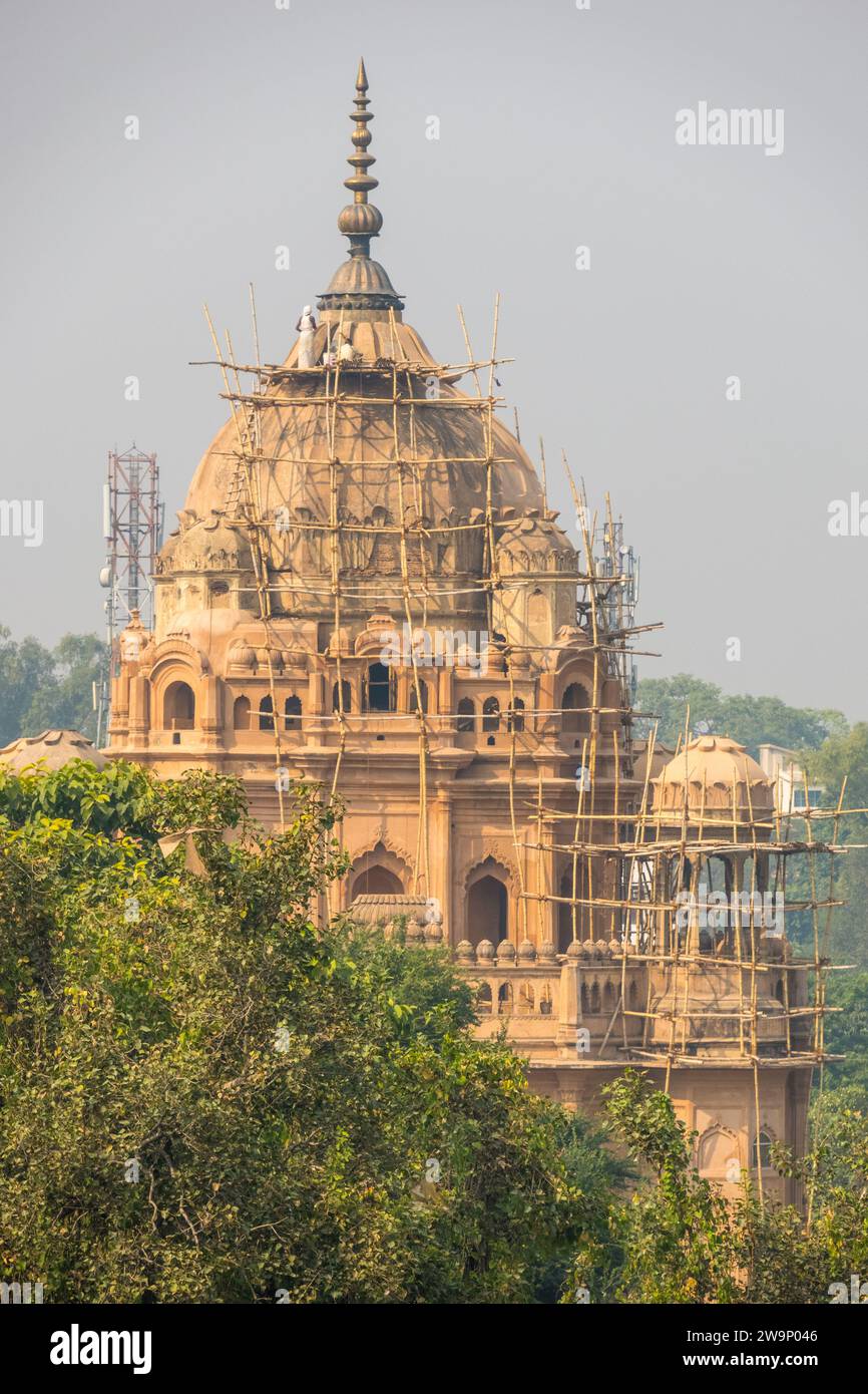 Mushir Zadi tomb, VW3M+MR6, Kaiserbagh, Lucknow, Uttar Pradesh 226001 ...