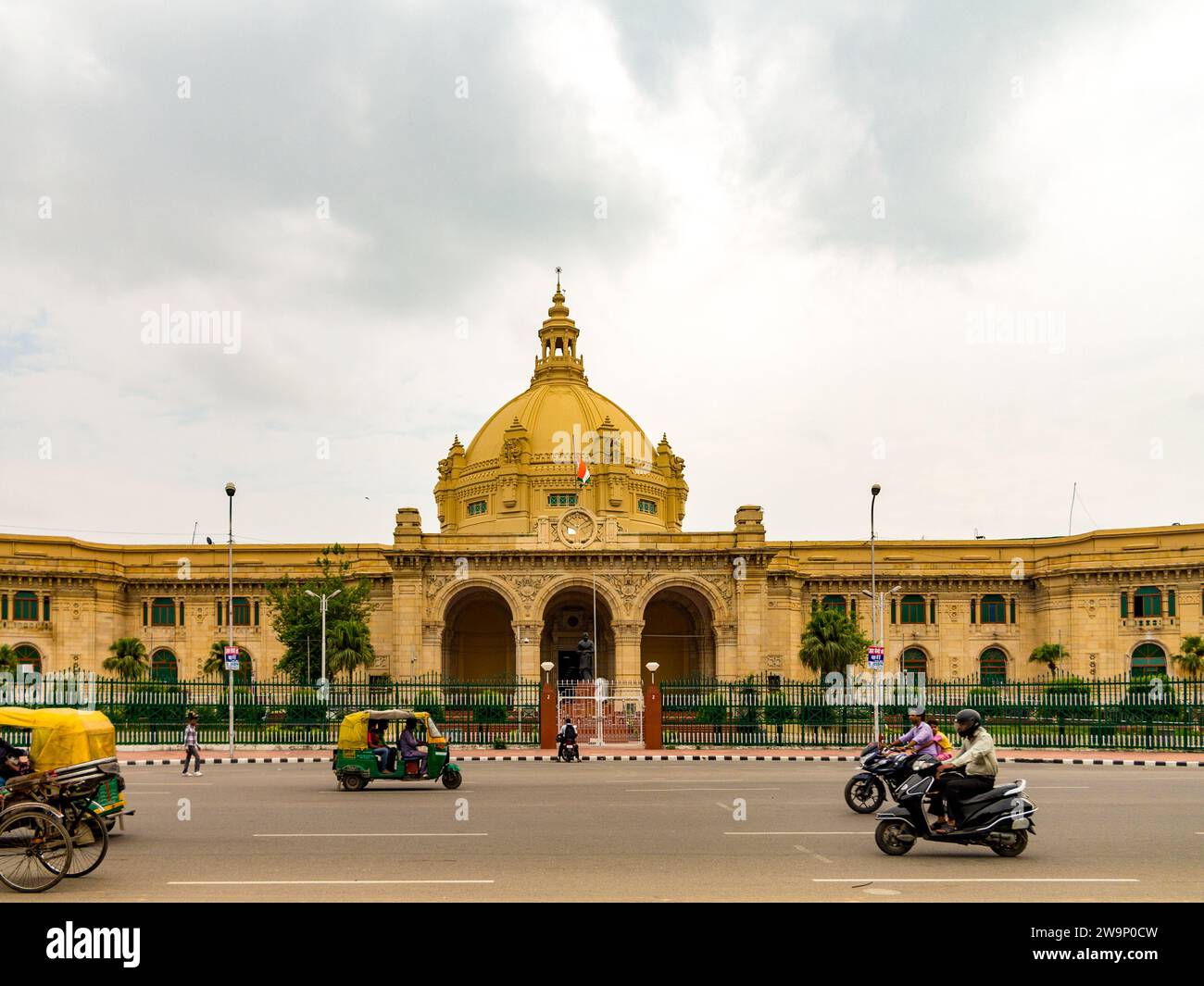 Vidhan sabha marg hi-res stock photography and images - Alamy