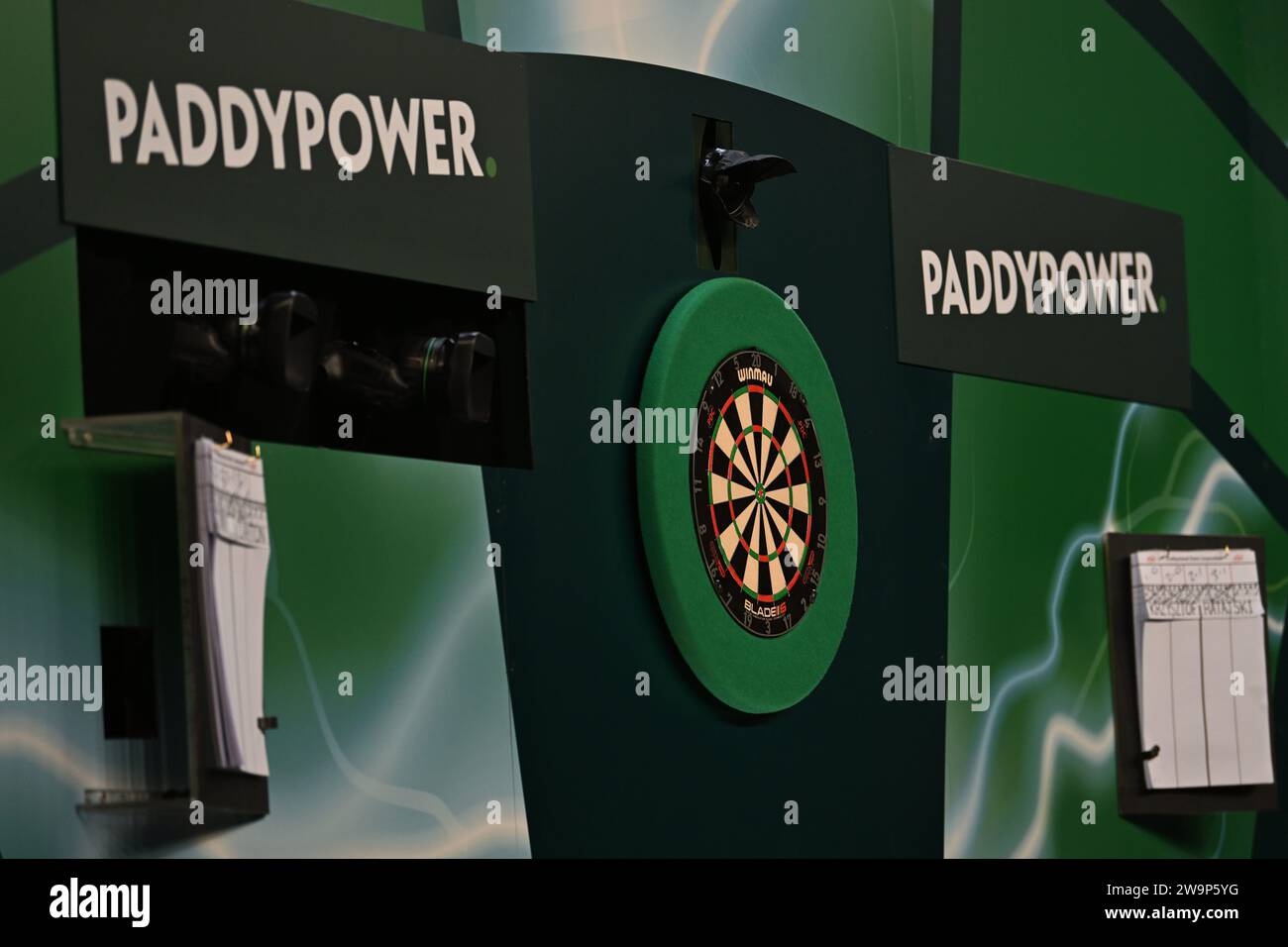 Alexandra Palace, London, UK. 29th Dec, 2023. 2023/24 PDC Paddy Power ...