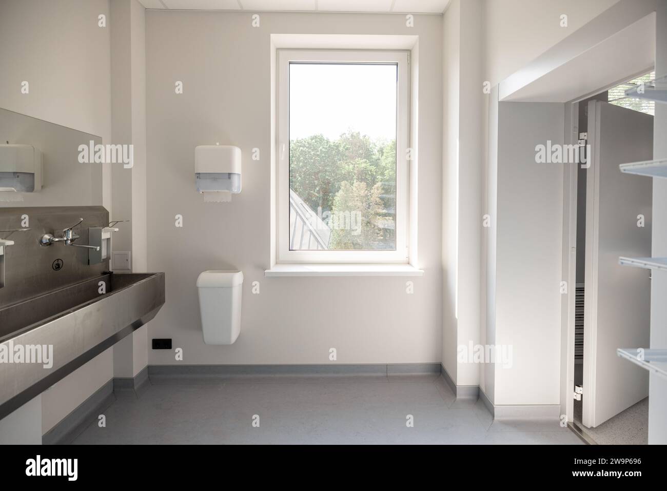 Restroom of the operating room in clinic Stock Photo - Alamy