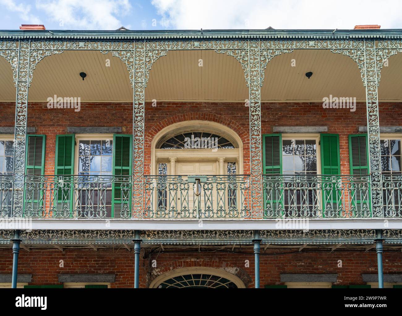Facade of tradional New Orleans building in the French Quarter of the ...