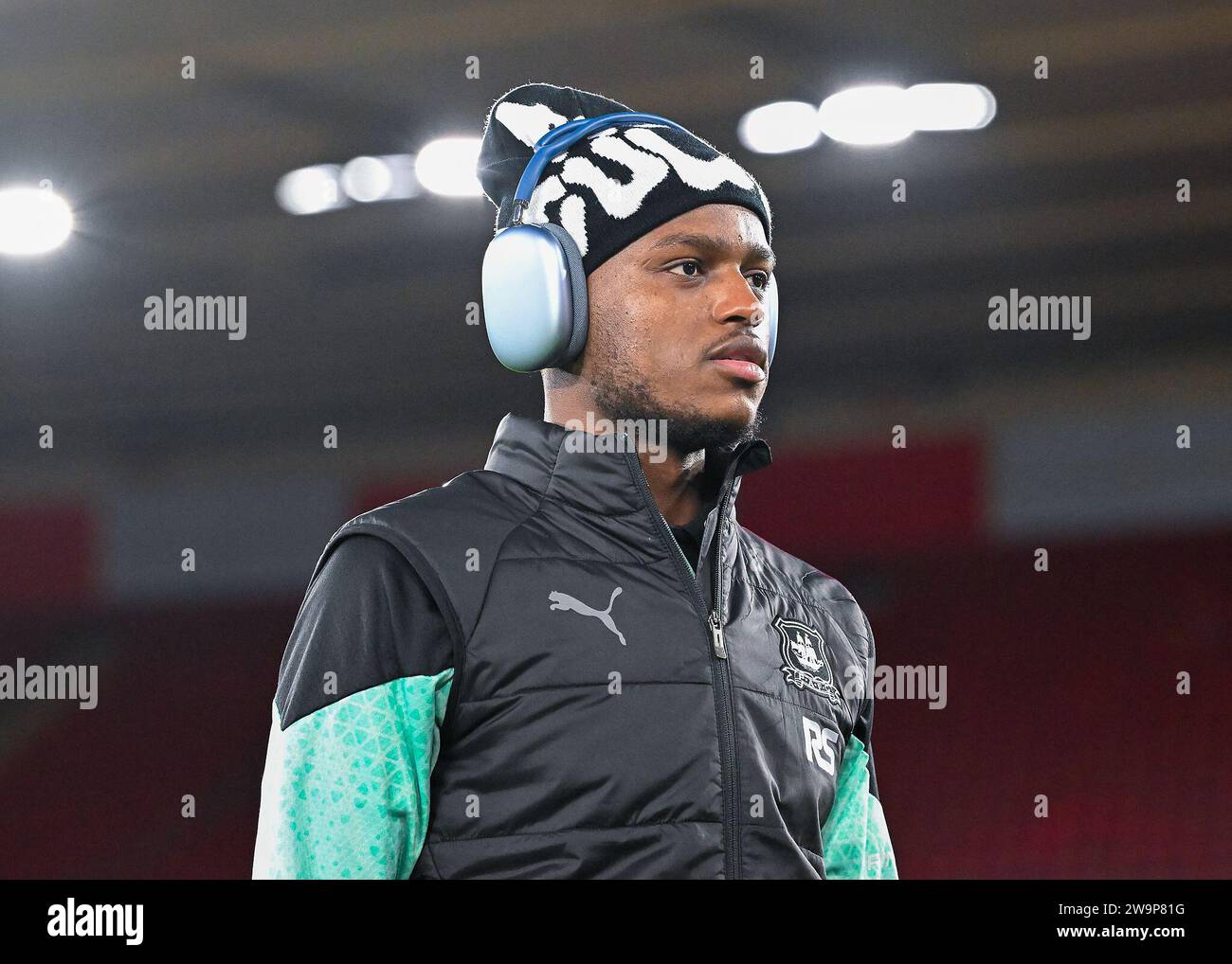 Bali Mumba #2 of Plymouth Argyle arrives during the Sky Bet ...