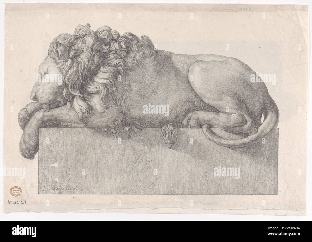 Statue of a recumbent lion 1949 by Antonio Canova Stock Photo - Alamy