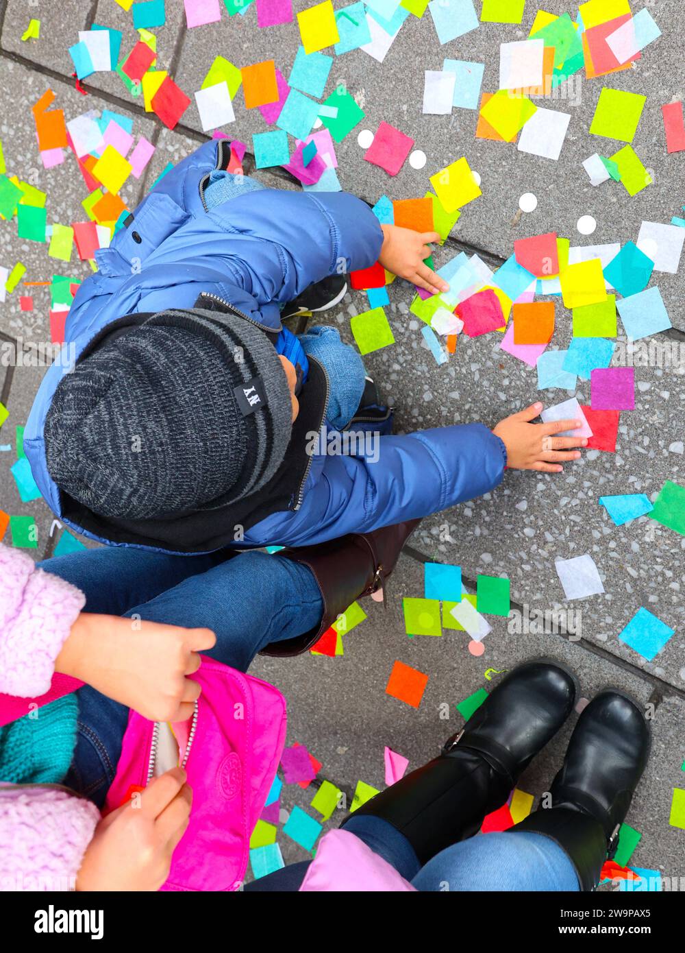 New York, United States. 29th Dec, 2023. Multicolored confetti testing ...
