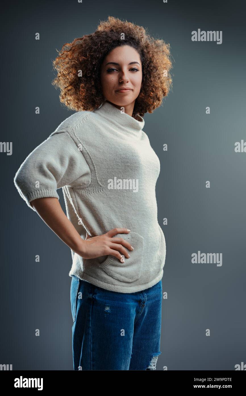 Understated attire hi-res stock photography and images - Alamy