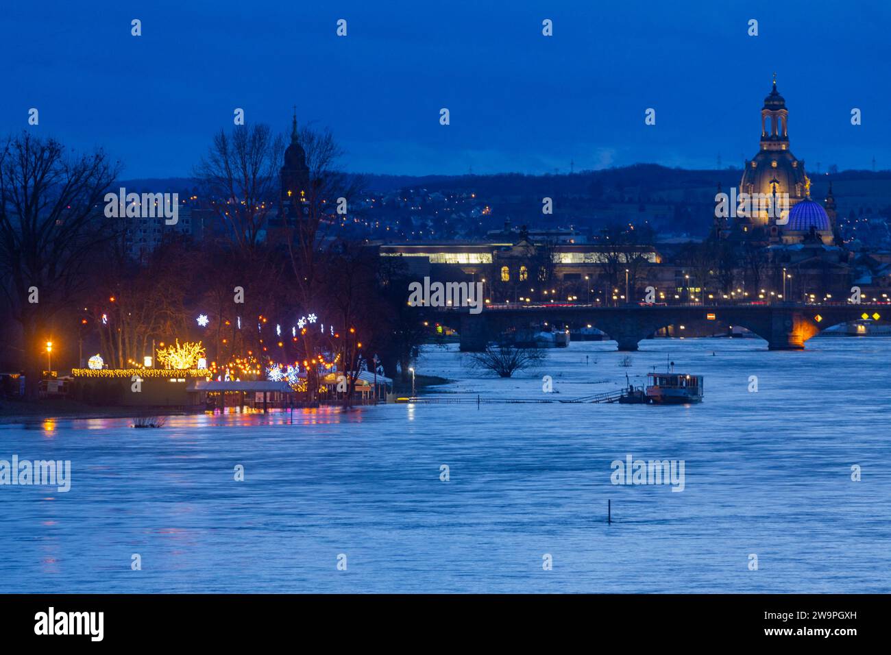 Hochwasser in Dresden Durch die starken Niederschläge in Form von ...