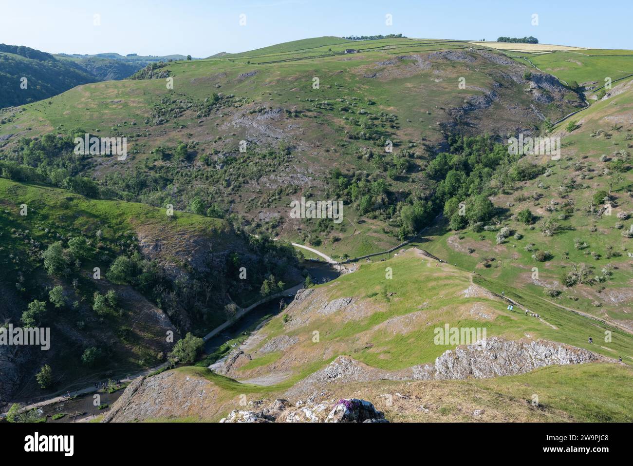 Top of thorpe cloud in dovedale hi-res stock photography and images - Alamy
