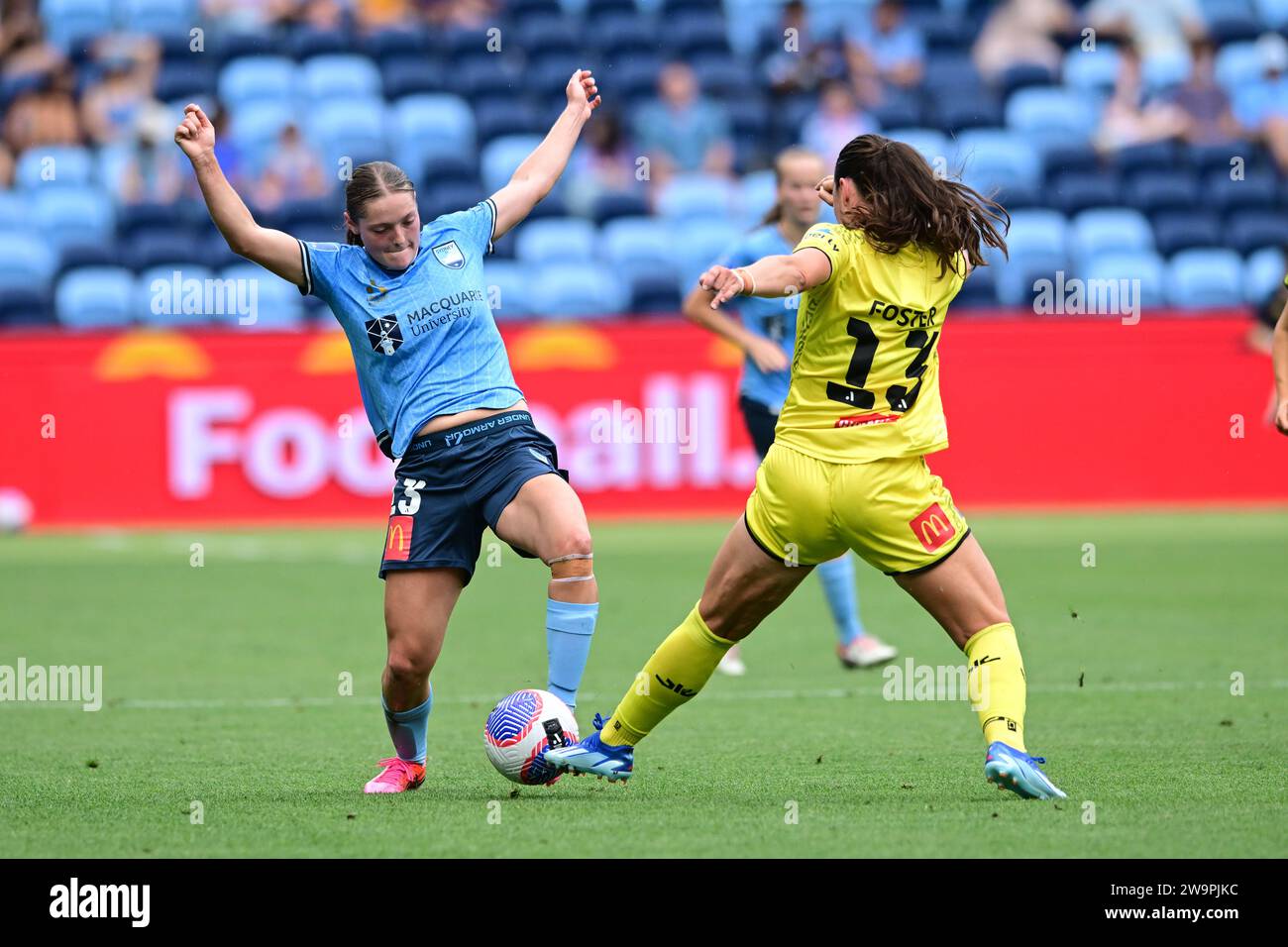 Sydney, Australia. 29th Dec, 2023. Aideen Hogan Keane (L) of the Sydney ...