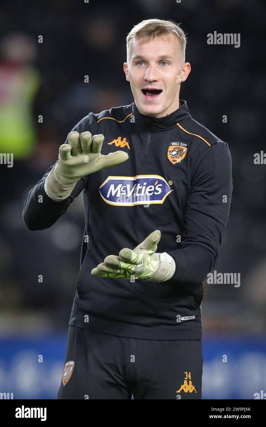 Hull, UK. 29th Dec, 2023. David Robson #34 of Hull City during the pre ...