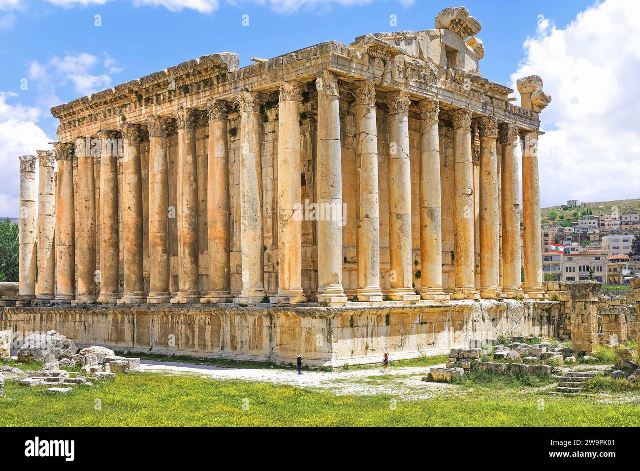 Baalbek temple of bacchus hi-res stock photography and images - Alamy