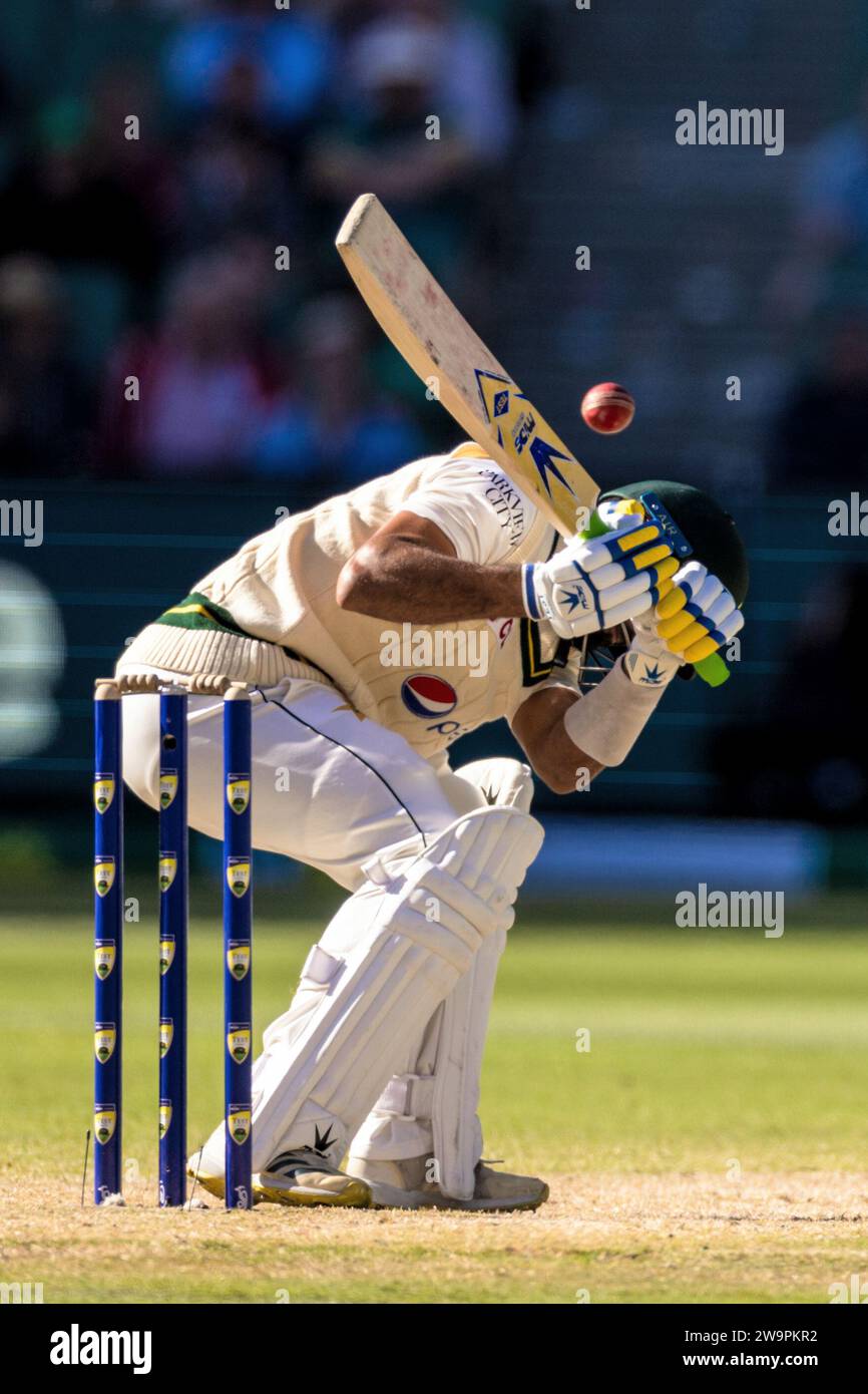 Melbourne, Australia, 29 December, 2023. Aamir Jamal of Pakistan ducks ...